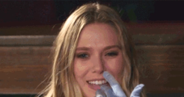 Elizabeth Olsen Reveals Her Terrifying Hands, Gives Us Full House Déjà ... Elizabeth Olsen Reveals Her Terrifying Hands, Gives Us Full House Déjà ...
